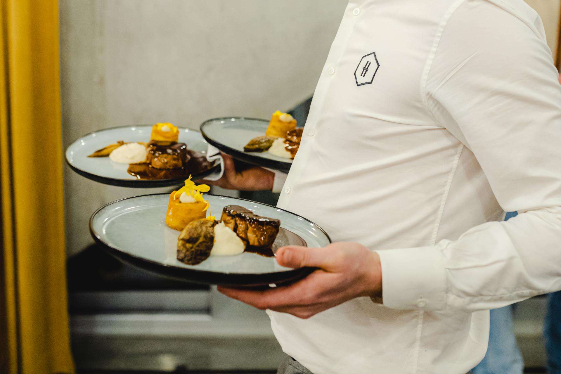 Onze cateraar Papillot in de verf - BOSS Paints event @ De Hoorn | De Hoorn